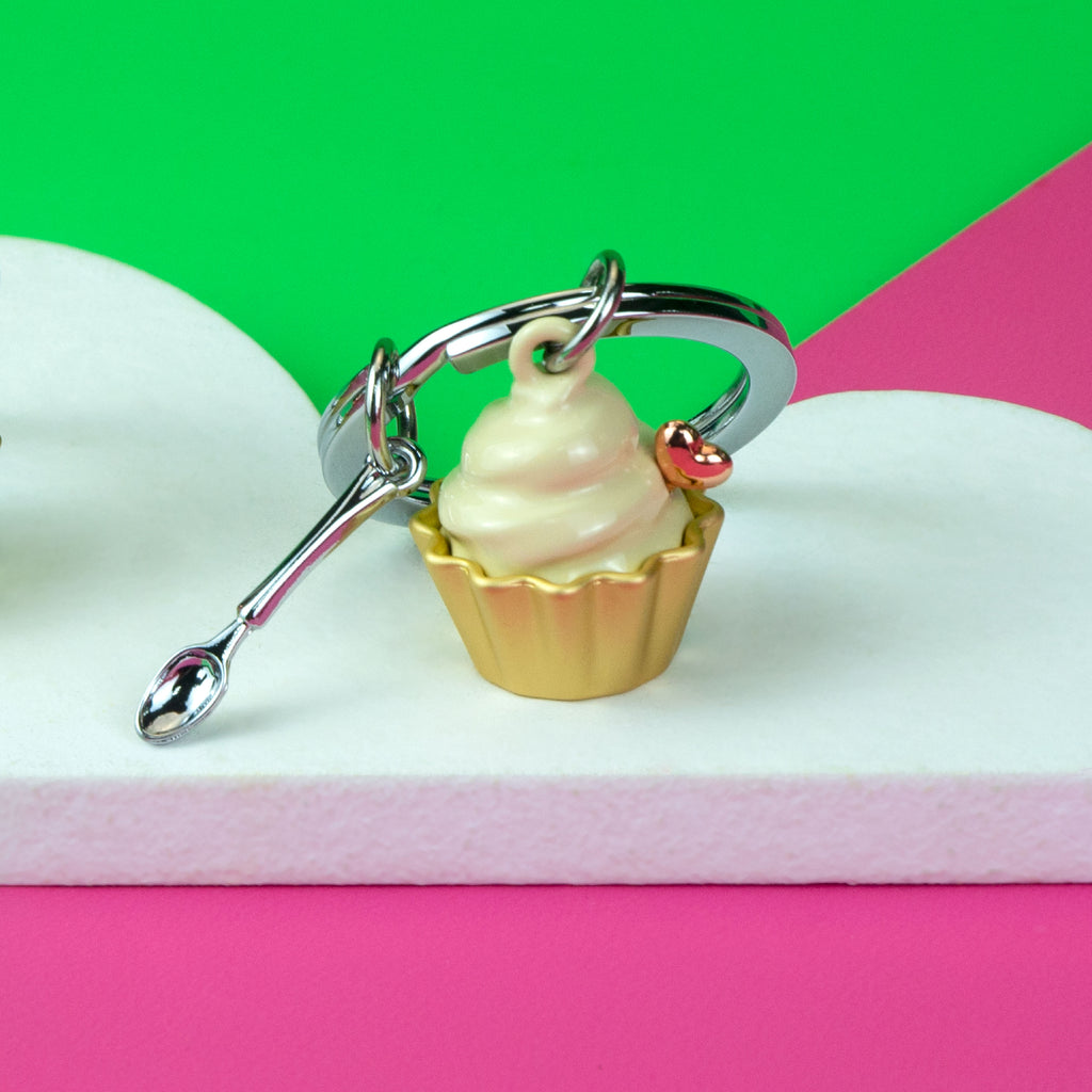 Metalmorphose | Cupcake Keyring – About Living