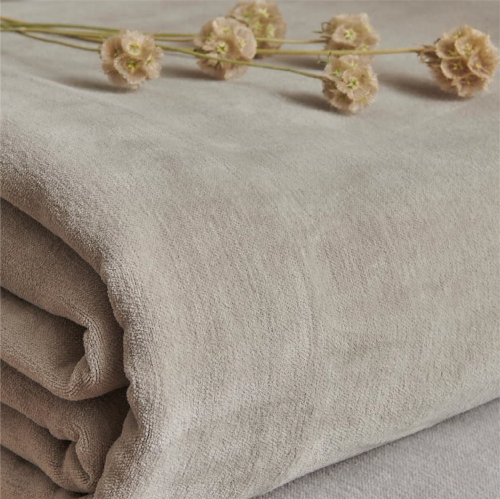 Finest Linen | Orion Velvet Throw - Putty (150x200cm) – About Living